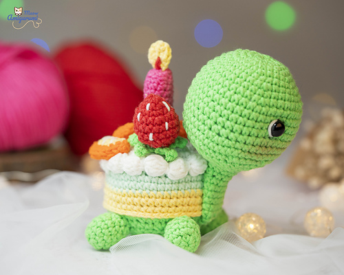 Ravelry: Birthday Cake Turtle pattern by Anh Le