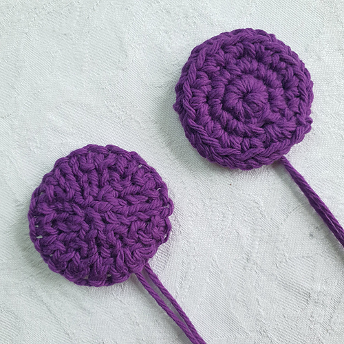 Ravelry: Sturdy Knitted Button pattern by Joanne Fowler