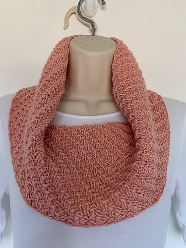 Ravelry: Diagonal Braid Cowl pattern by Jan Rich