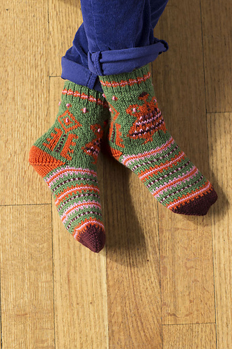 Ravelry: Elfur Socks pattern by Lucinda Guy