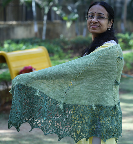 Ravelry: Echoing Green Shawl pattern by Jaya
