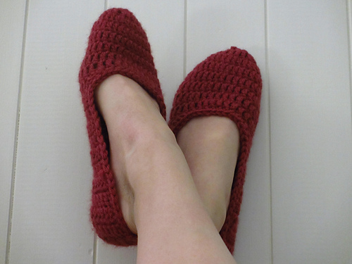 Ravelry: Women's House Slippers pattern by Jenna Watson