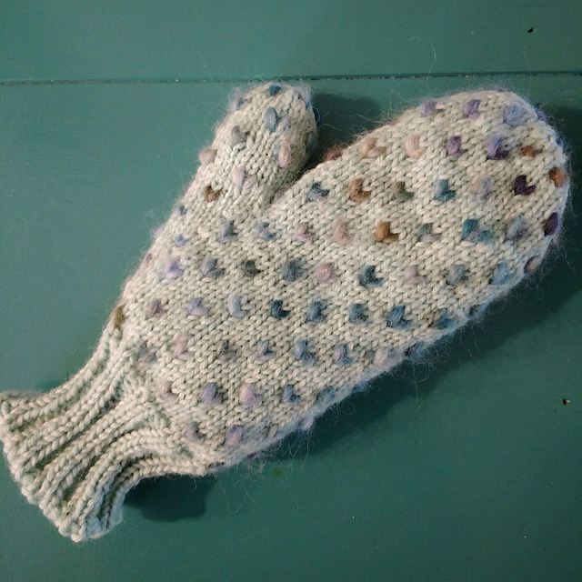 Ravelry: Thrum, Thrum, Thrum . . . Thrummed Mittens pattern by Jen Bonnell