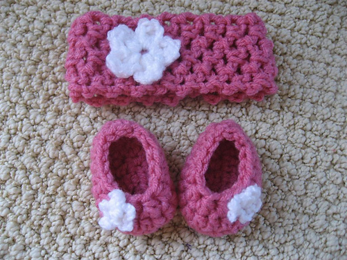 Ravelry: American Girl Doll Slippers and Headband pattern by HdC Designs