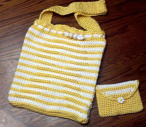 Ravelry: Ribbon Awareness Illusion pattern by Jen Spears