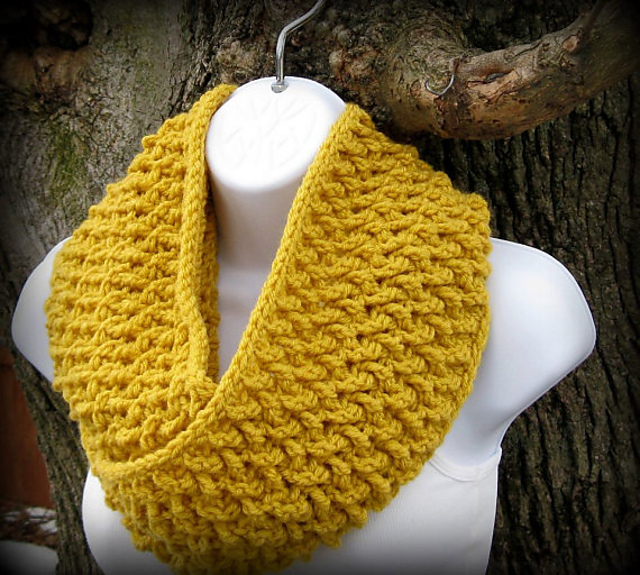 Ravelry: Weave Infinity Scarf pattern by Jenny Collins