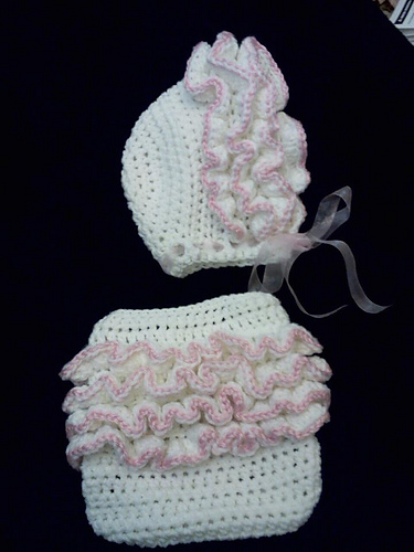Ravelry: Ruffle Baby Bonnet pattern by Crochet by Jennifer