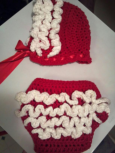 Ravelry: Ruffle Baby Bonnet pattern by Crochet by Jennifer