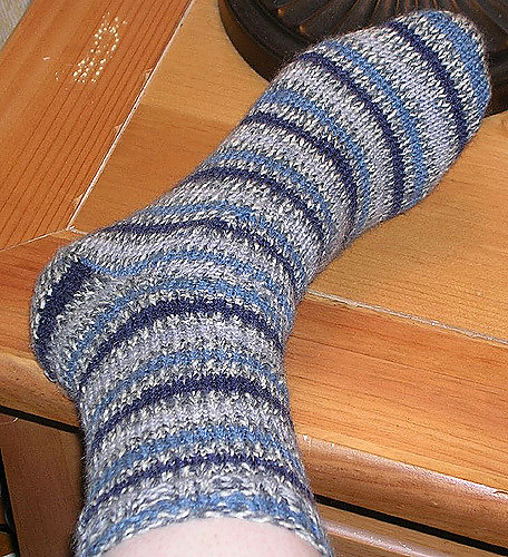 Ravelry: Sock Recipe: A Good, Plain Sock pattern by Stephanie Pearl-McPhee
