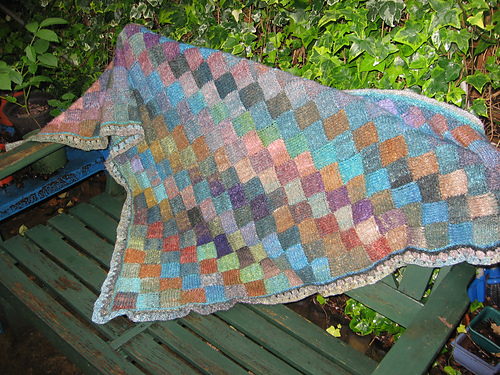 Ravelry: Triangle Entrelac Shawls pattern by Diane Conroy