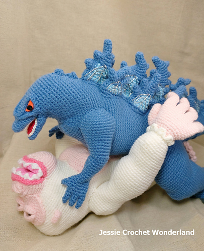 Ravelry: Giant Godzilla pattern by Jessie Lin