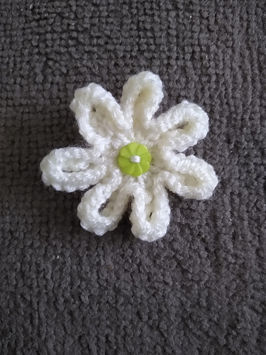 Ravelry: Marianna's Medium Knitted Flowers pattern by marianna mel