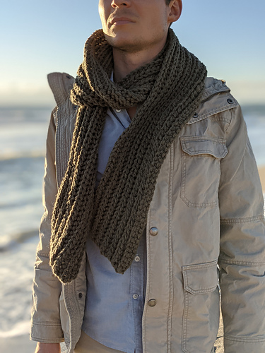 Ravelry: Classic Ribbed Men's Scarf pattern by Nicky Jones