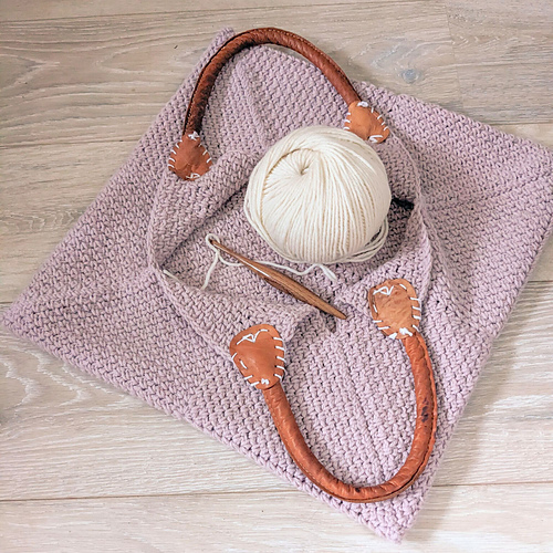 Ravelry: Quartz Project Bag pattern by Nicky Jones