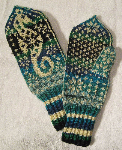 Ravelry: "Selbuvott or not" alias Selbu Sea Horse Mittens pattern by ...
