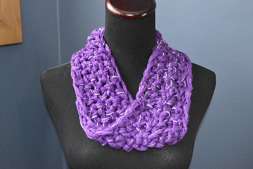 Ravelry: Ocean Waves Cowl pattern by Angela Steffen