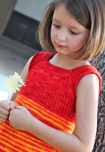 Ravelry: Pella Dress pattern by Laura Savastinuk