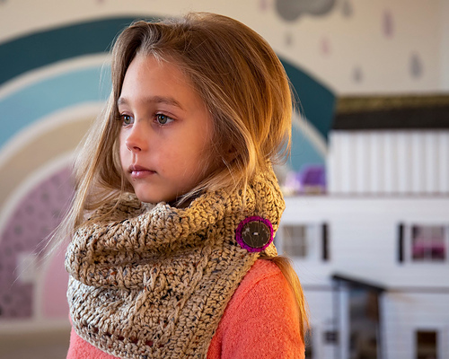 Ravelry: Barley Cowl pattern by Jenny Messimer