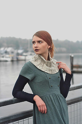 Ravelry: Cedarbury Small Cowl pattern by Jann Hoppler