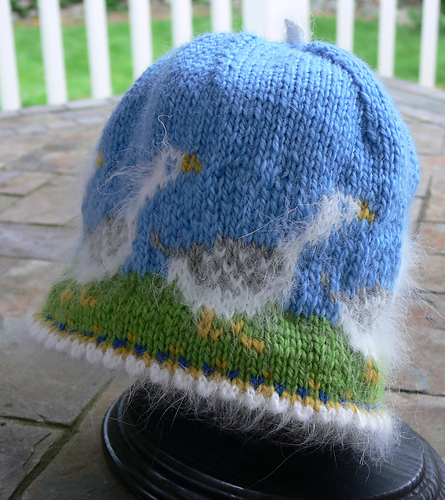 Ravelry: Olga the Goose Hat pattern by Christine de Savoie