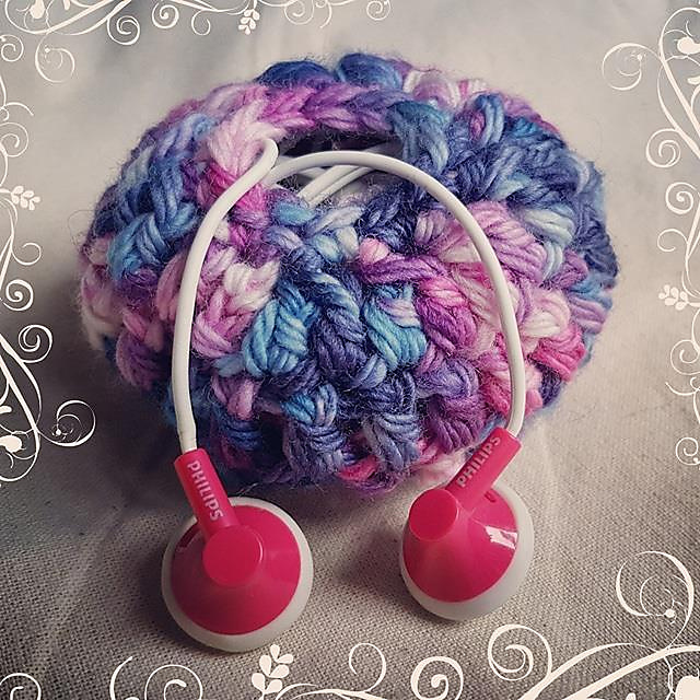 Ravelry: Earphone cosy pattern by JoAnne Jameson
