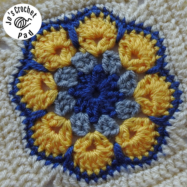 Ravelry: African Flower Motif pattern by Jo Jones