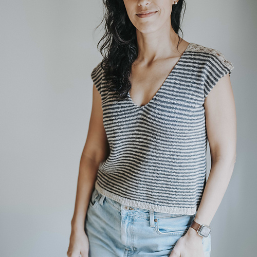 Ravelry: Hipster Top pattern by Joji Locatelli