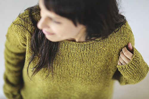 Ravelry: The Easy Bulky One pattern by Joji Locatelli