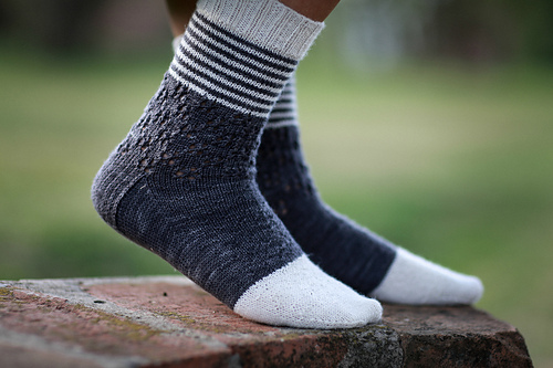 Ravelry: 2 Color Socks pattern by Joji Locatelli
