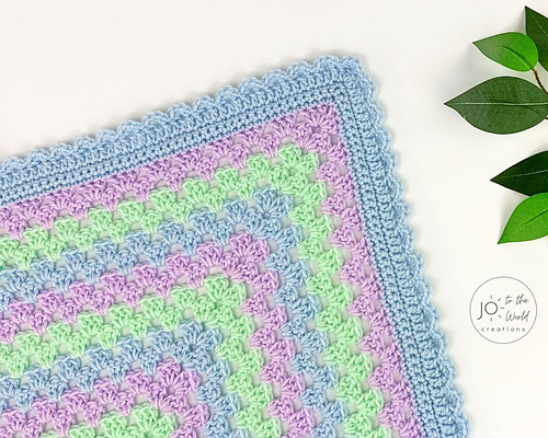 Ravelry: Continuous Granny Square Blanket pattern by Jo Edwards