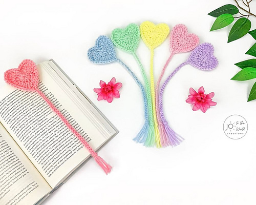 Ravelry: Heart Bookmark pattern by Jo Edwards