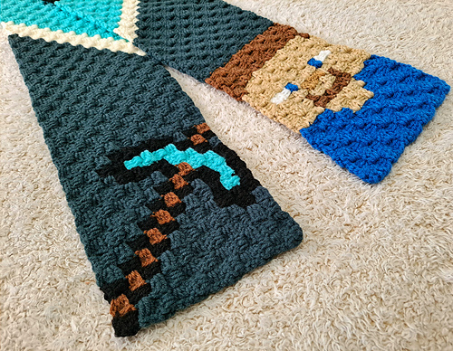 Ravelry: Minecraft Scarf pattern by Joy Roca