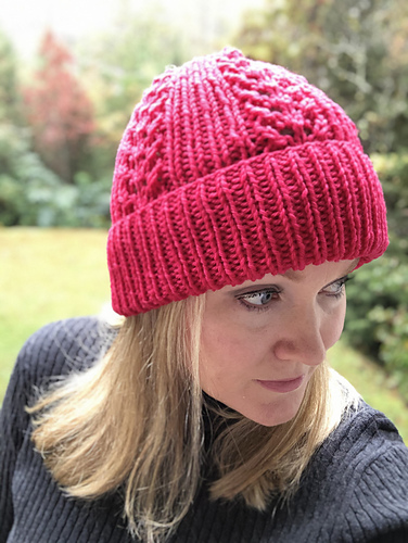 Ravelry: Leaf Looker Hat pattern by Jennifer Myrick
