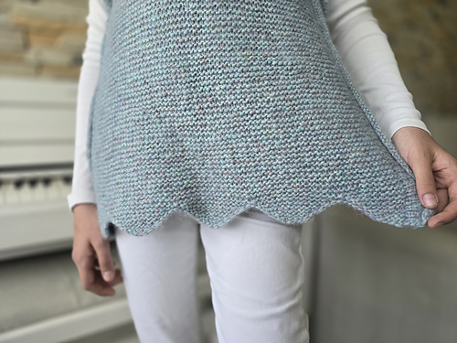 Ravelry: Crossandra Vest Junior pattern by Nashwa Sakr