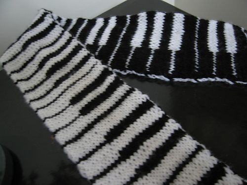 Ravelry: Dancing on Keys (AKA the Piano Scarf) pattern by jukeboxheroine