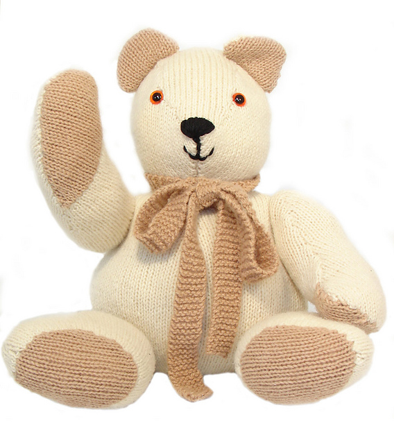 Ravelry: Oscar Organic Bear pattern by Julia Hopson