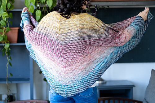 Ravelry: Luna Shrug pattern by Julme Conradie