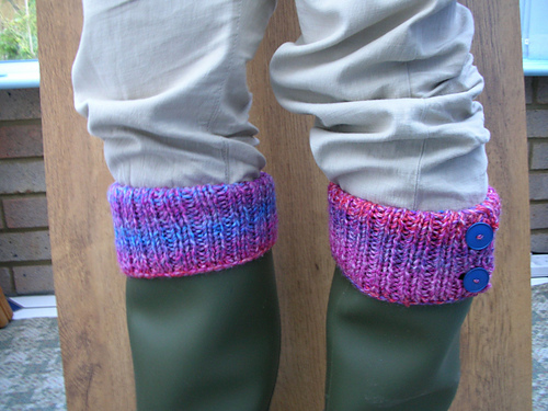 Ravelry: julsno's green welly toppers