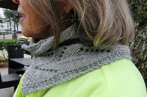 Ravelry: Swerve Cowl pattern by Sarah M. Goodwin