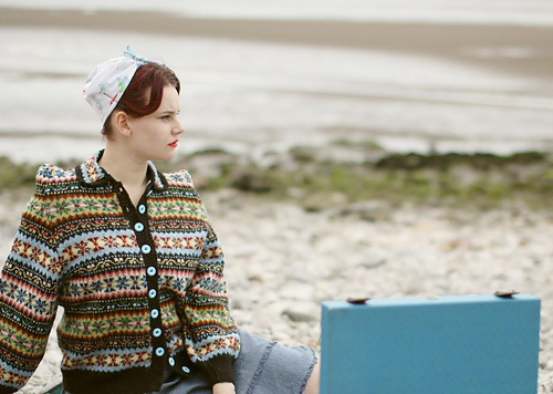 Ravelry: Peerie Clews pattern by Susan Crawford