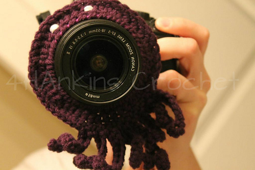 Ravelry: Octopus Camera Buddy pattern by Kristin Hankins