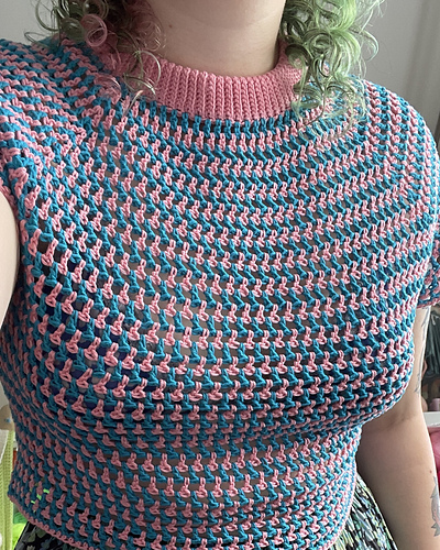 Ravelry: Mesh Me Up Raglan pattern by Lindsey Muscarella