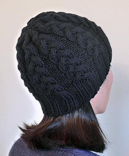 Ravelry: Lopi braided hat and mittens pattern by Halldora J