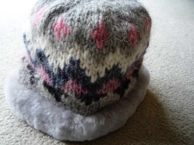 Ravelry: Icelandic Hat pattern by Reynolds Yarns