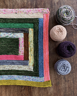 Ravelry: Scrappy Log Cabin Blanket Recipe pattern by Kristen Finlay