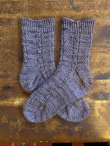 Ravelry: Bogie & Bacall pattern by Linda Pomerenke