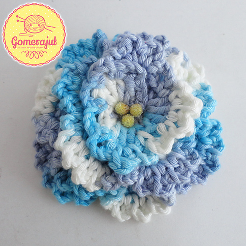 Ravelry: Stephanie’s Fuzz Flower (Frilly Style) pattern by Gomerajut