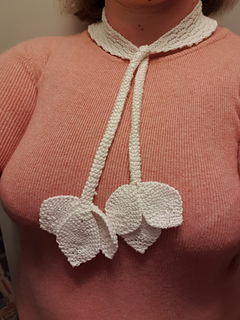 Ravelry: The Leaves Set collar pattern by Miss Mary Tallis