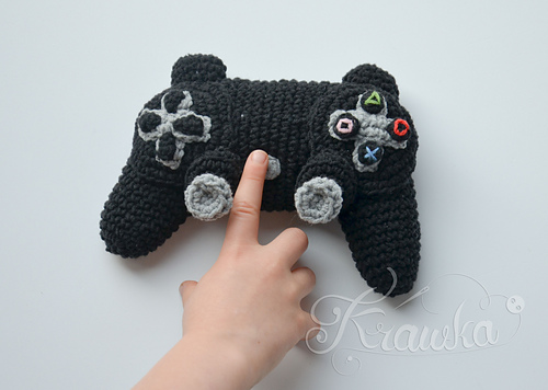 Ravelry: game controller pattern by Kamila Krawka Krawczyk