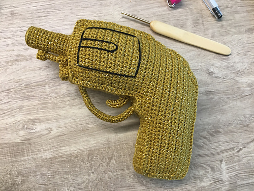Ravelry: Gold Revolver pattern by Kat Perdue